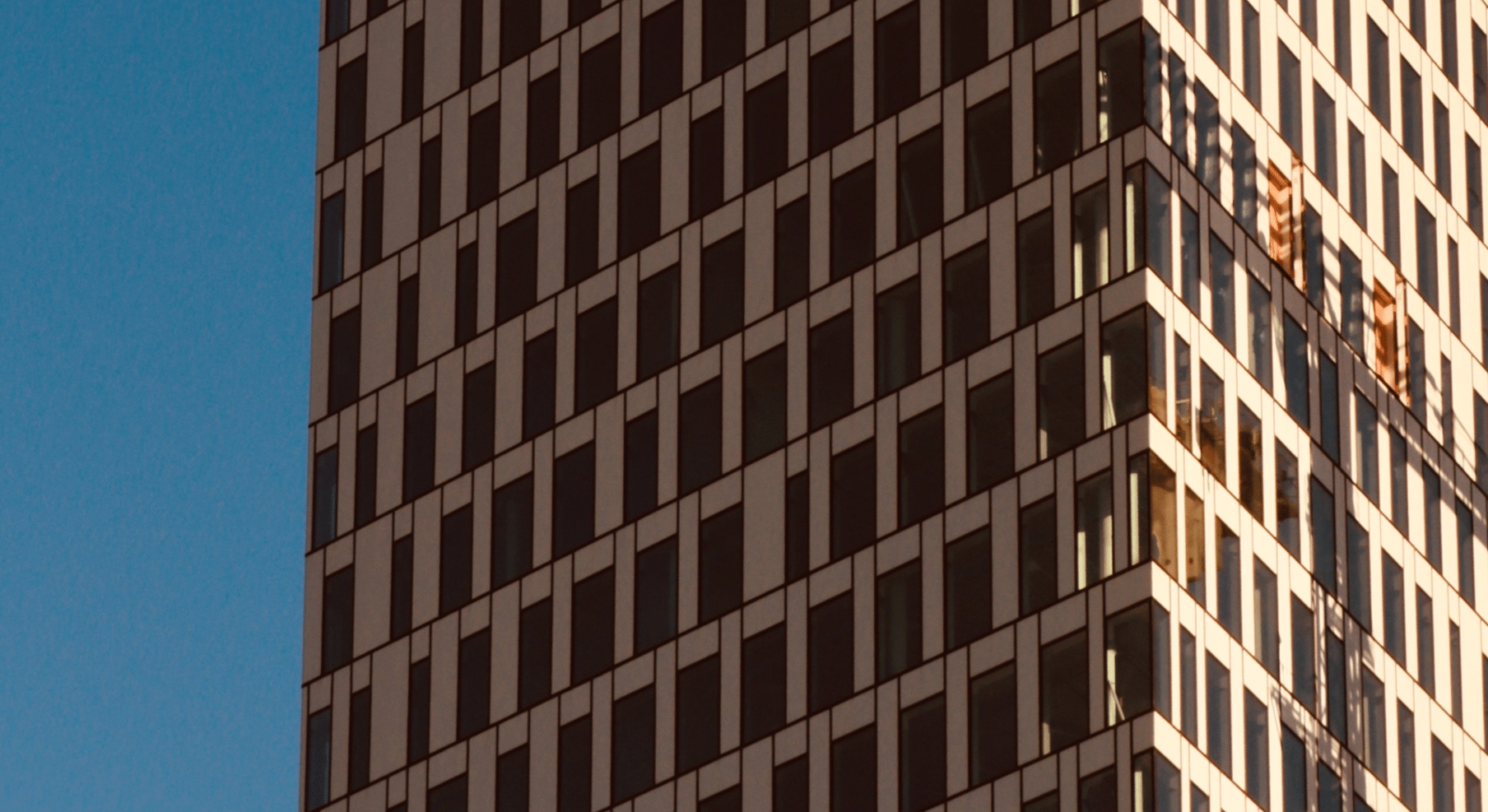 Checklist for conducting a double materiality assessment